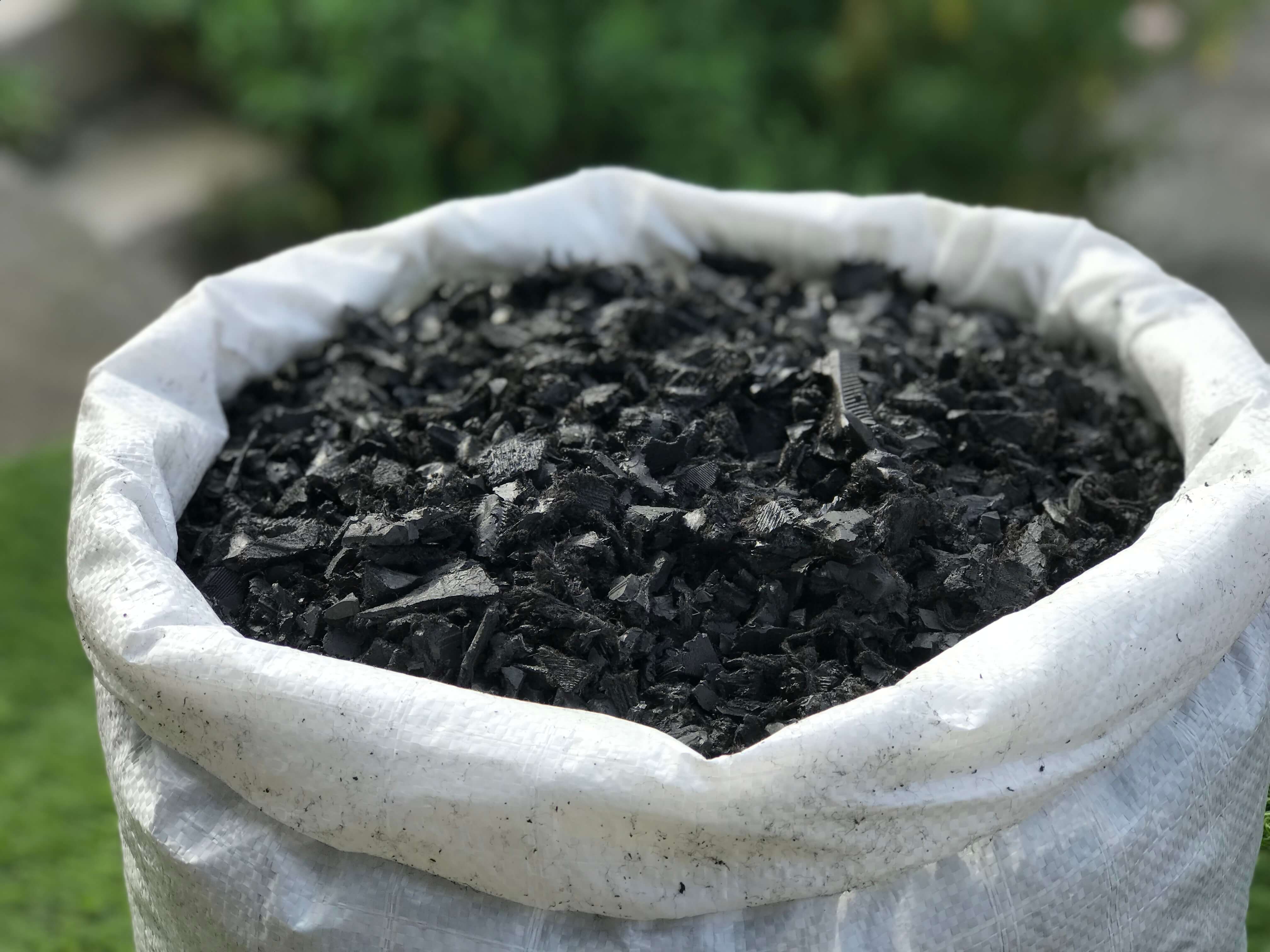 ECO Grey Rubber mulch Play Bark Chip – 20KG – Evolution Rubber Products