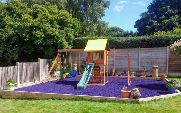 ECO Purple Rubber Mulch Play Bark Chip – 20KG – Evolution Rubber Products